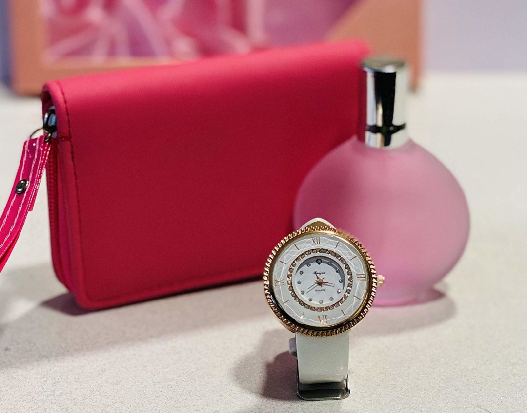 Best Valentine Gifts For Girls wife Best Gift For Her